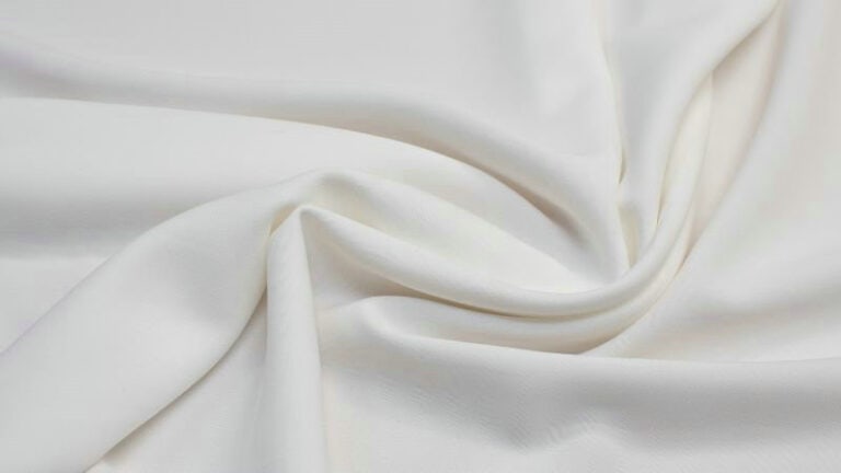 O tecido de rayon é elástico? Revelando a verdade sobre o rayon - Conforto