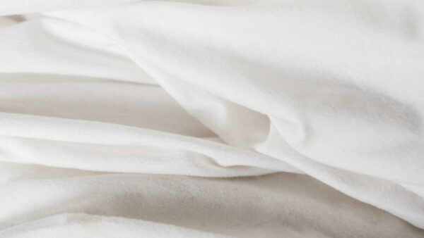 Polyester vs Katun: Menjelajahi Kelebihan dan Kekurangannya - Kenyamanan